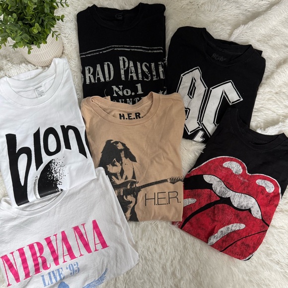 Tops | Graphic Tee Bundle 6pc | Poshmark